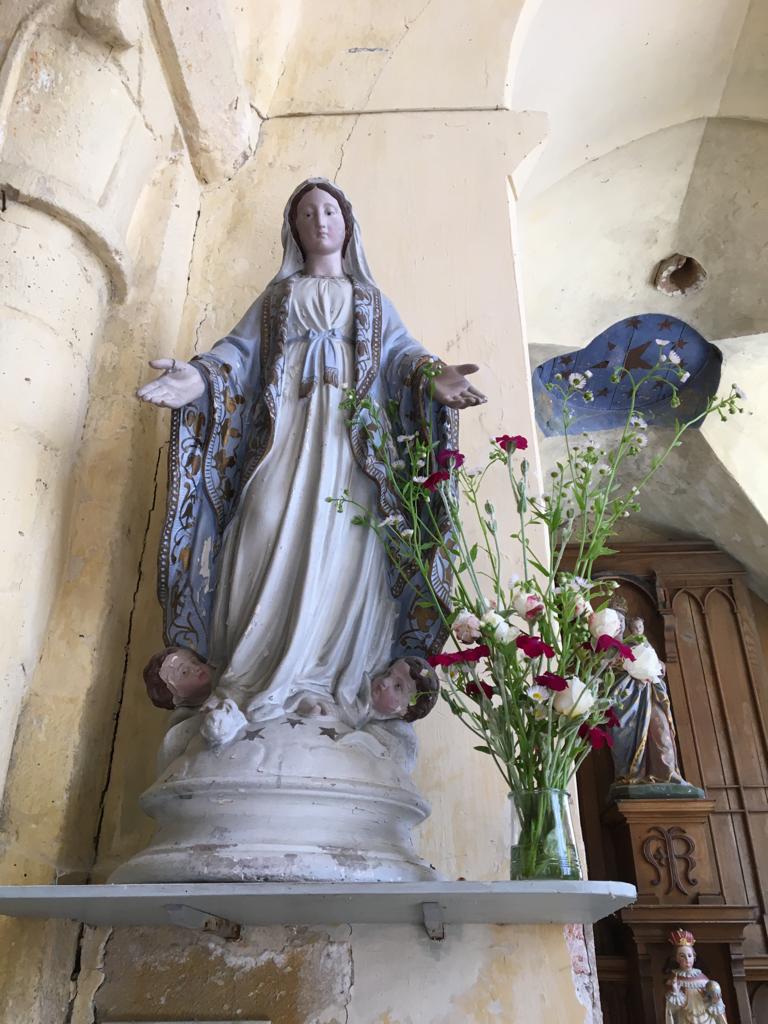 21.La vierge Marie fleurie - Pôle Missionnaire Catholique de Fontainebleau