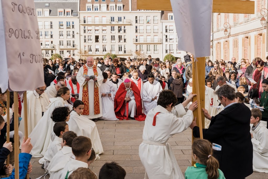 MA CARTEAU - chemin de croix Fontainebleau 2023-22 - Pôle Missionnaire Catholique de Fontainebleau